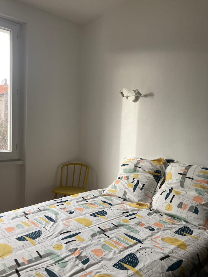 Escale Chamalières Limite Clermont Fd Parking Ext - Chamalières