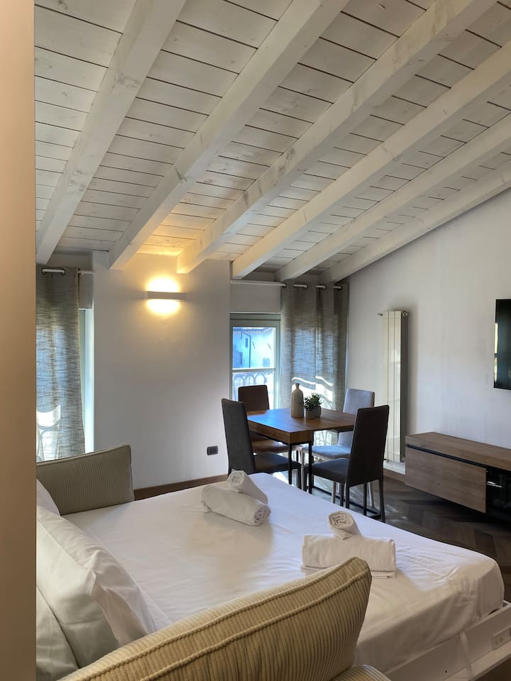 Domus Dea Studio - Bergame