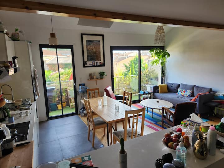 Logement Meublé/équipé Proche Centre-ville Et Gare - Bordeaux