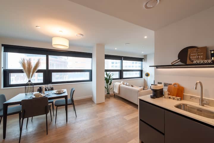 Your Stylish Home In The Octagon – 1-bed Apartment - Birmingham