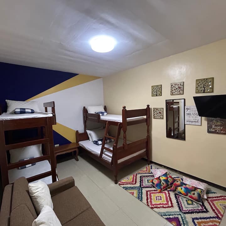This Is Sampaguita Room Thst Can Fit Up To 10 Pax - Liliw