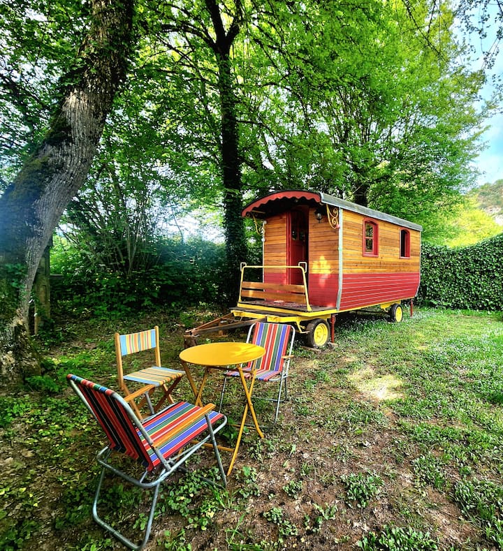 Roulotte Confort Face Au Lot - Saint-Cirq-Lapopie