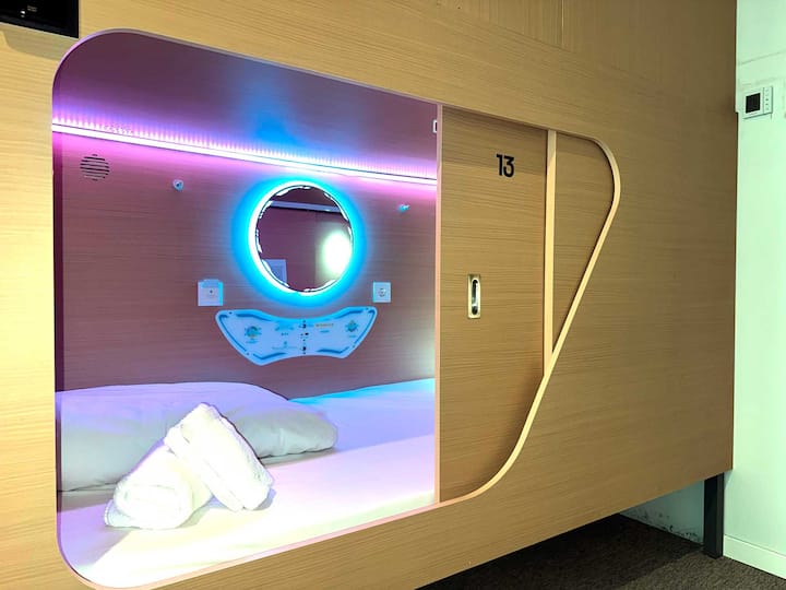 Urban Cube Hostel Granada - Cápsula Ind. Adaptada - Grenade