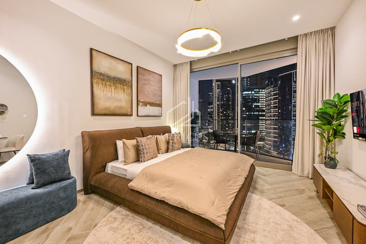 Stylish Studio With Views Of Pool & Burj Khalifa - Dubaj