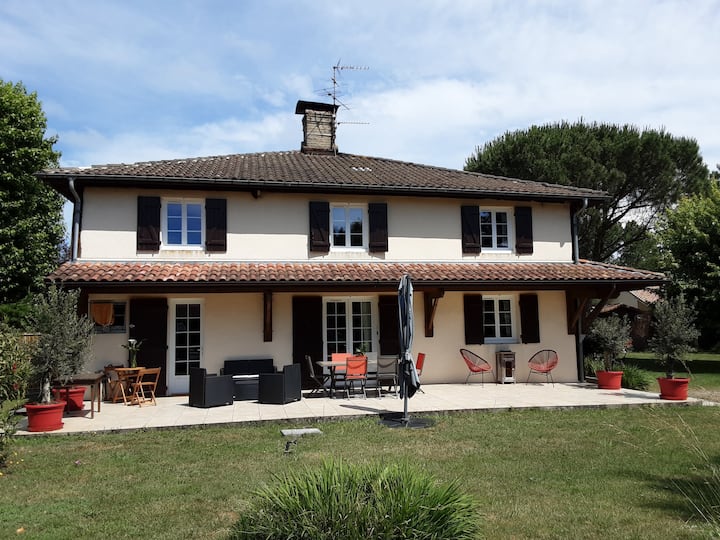 Maison De Campagne
Bienvenue Chez Nathalie - Saint-Girons Plage