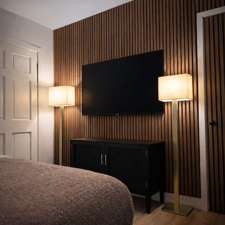 Modern Retreat Near Beach | Free Parking | Pet Ok - Culver City, CA