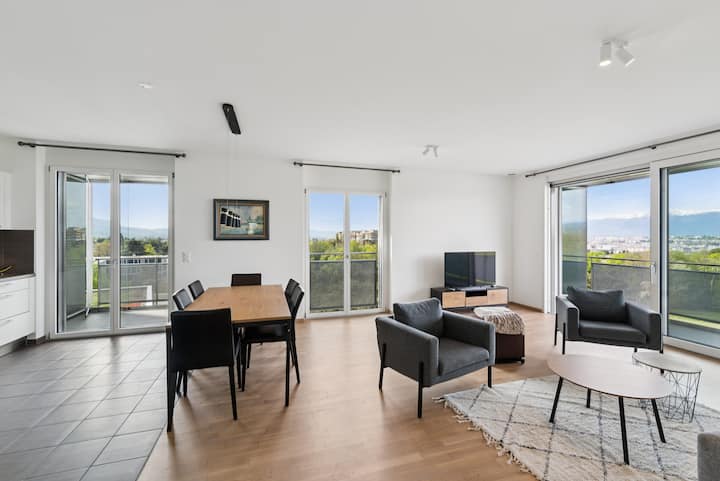 3 Bedrooms Lake View - Geneva