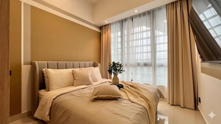 Serene Muji-inspired Suite2 For 2 | Wifi | Smarttv - Kuala Lumpur