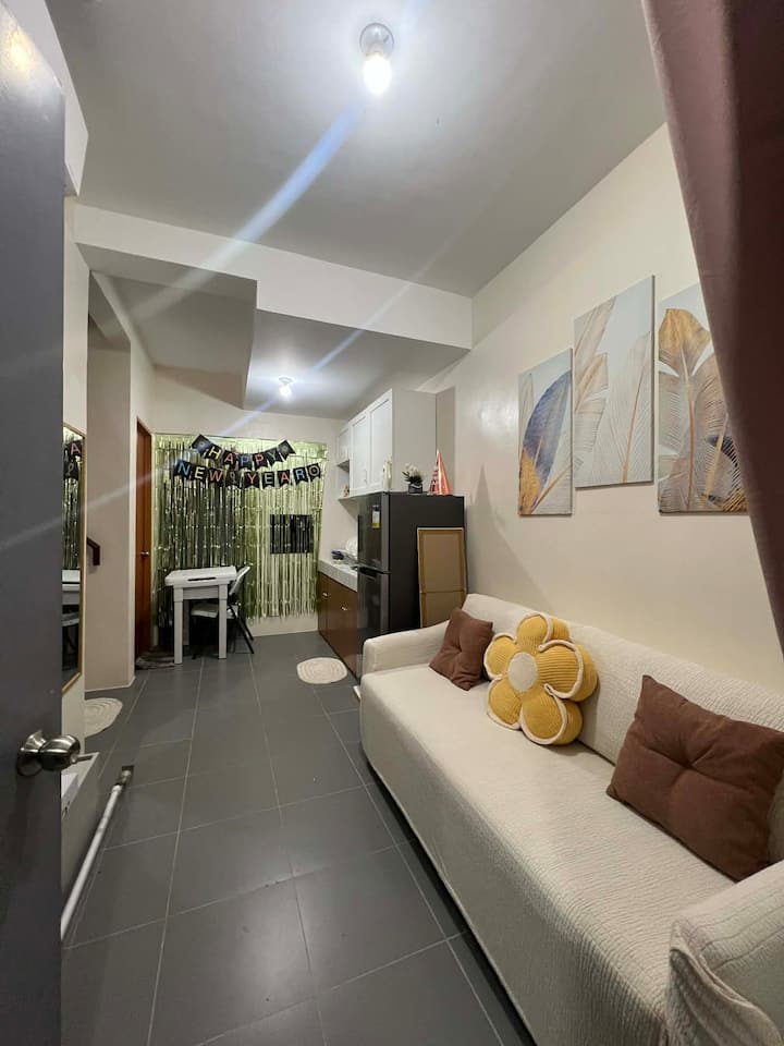 Fully Air Conditioned-two Bedroom House. - Compostela
