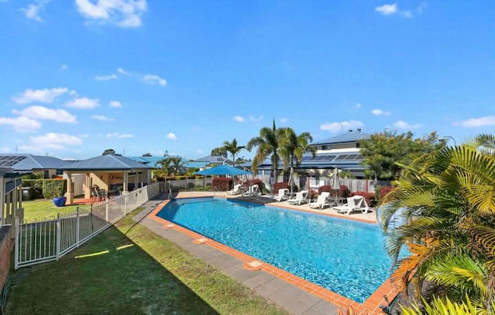 Bay Breeze - Hervey Bay