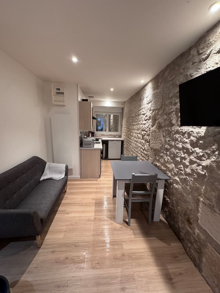 Studio Meublé De 22 M², En Centre-ville De Niort - Niort
