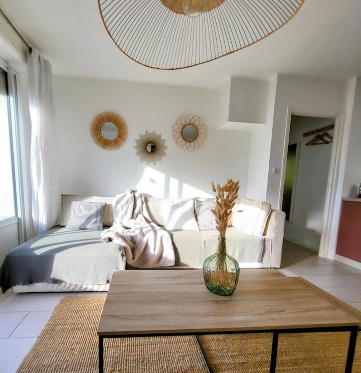 Entre Les 2 Ponts Pour 8: 3 Chambres, 2 Canapés. - Châlons-en-Champagne