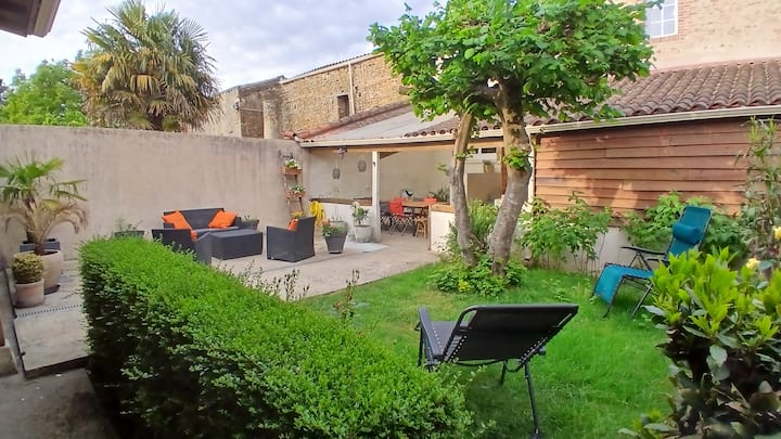 Gîte Le Petit Puybelliard - Linge Et Ménage Inclus - Chantonnay