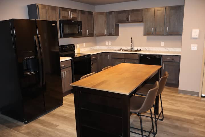 *New*minutes To Monument Health &Downtown Deadwood - Deadwood, SD