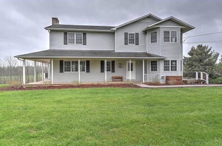 Whispering Pines Retreat - Johnson City, TN