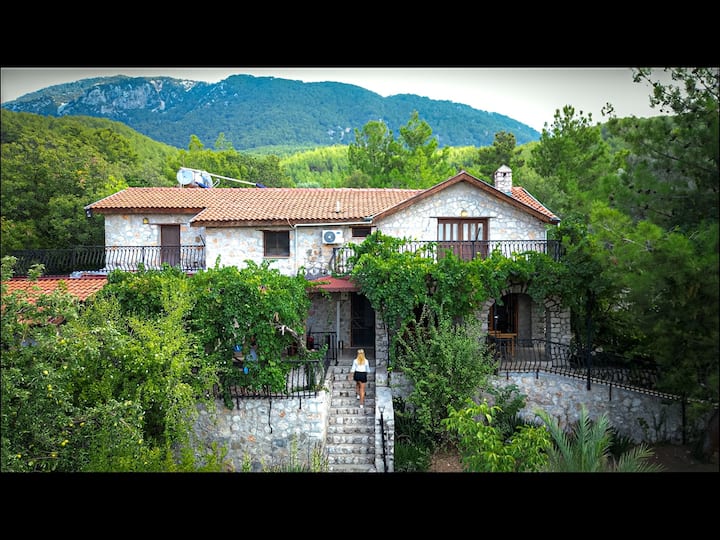 Villa Eflatun Yakaköy - Turquie