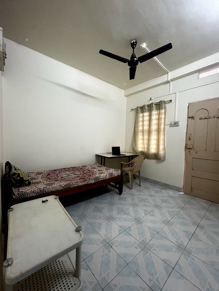 Kamat Homes | Peaceful Private Room - Dandeli