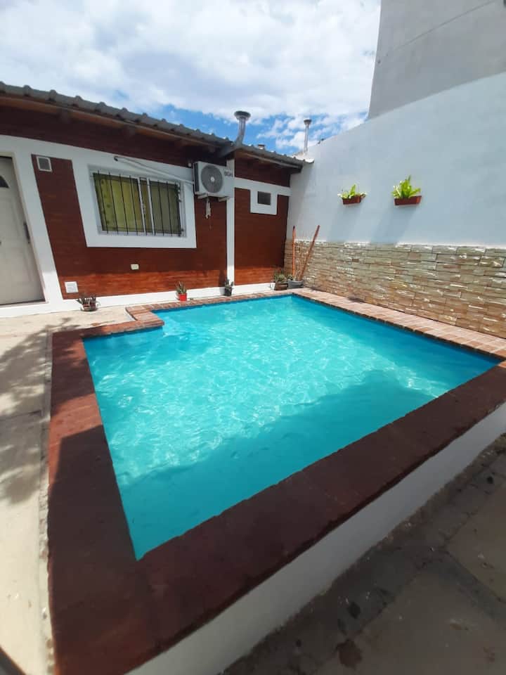 Casa Frente Al Arroyo Con Pileta Privada - Alta Gracia