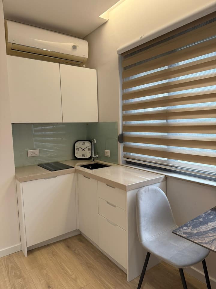 Boutique Studio · Netflix · 5 Min Center · Balcony - Tirana