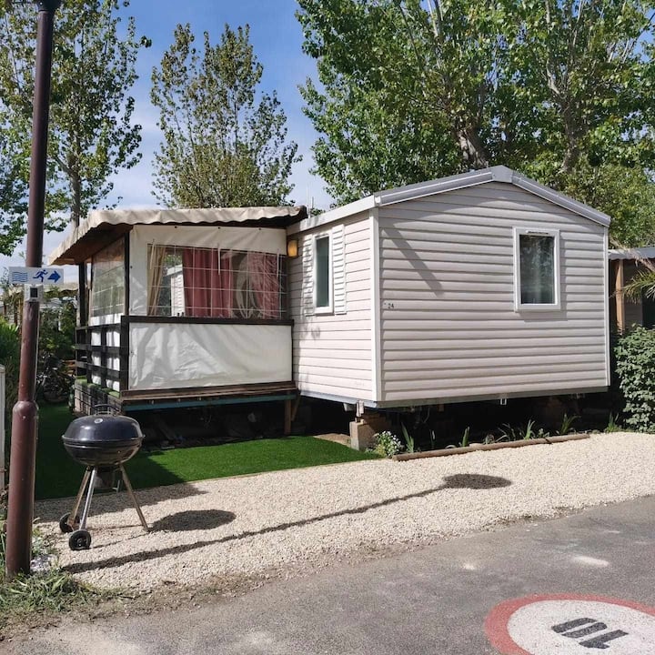 Mobil Homes 6 à 8 Personnes. - Sérignan