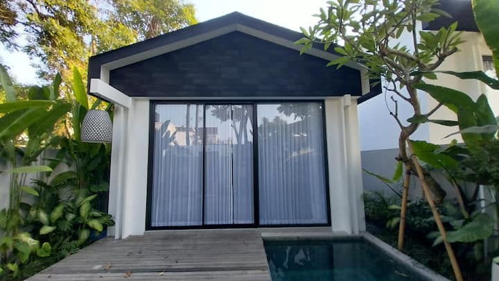 1br Tropical Villa · Private Pool - Australia