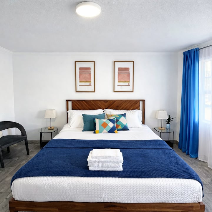 Spacious Studio With King Bed • Pool • Pets Ok #10 - Clearwater, FL
