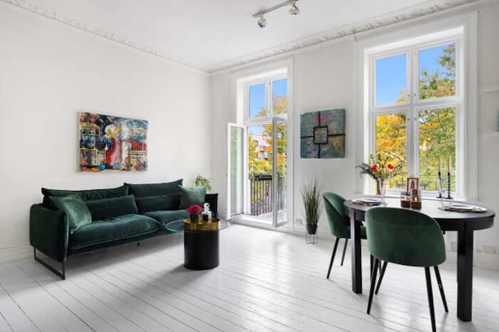 Beautiful, Historic Apartment In The City Center - Oslo
