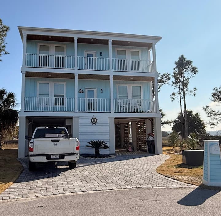 Paradise By The Sea - Harbor Island, SC