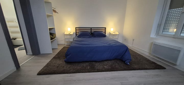 Grande Suite Indépendante • Centre-ville • Parking - Lesparre-Médoc