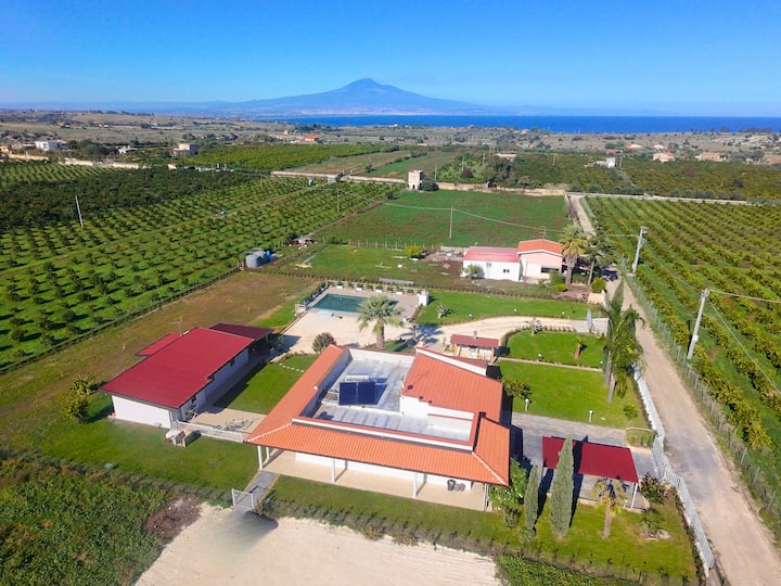 Villa A Brucoli Piscina Privata, 3 Suite Con Bagno - Augusta