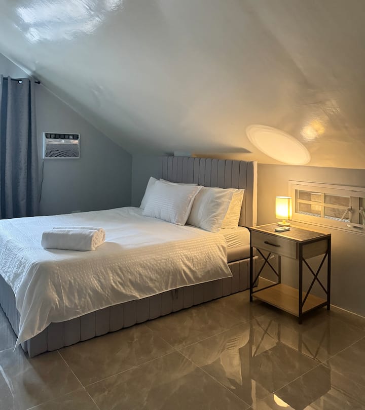 Modern Attic Near The Beach - Borongan City