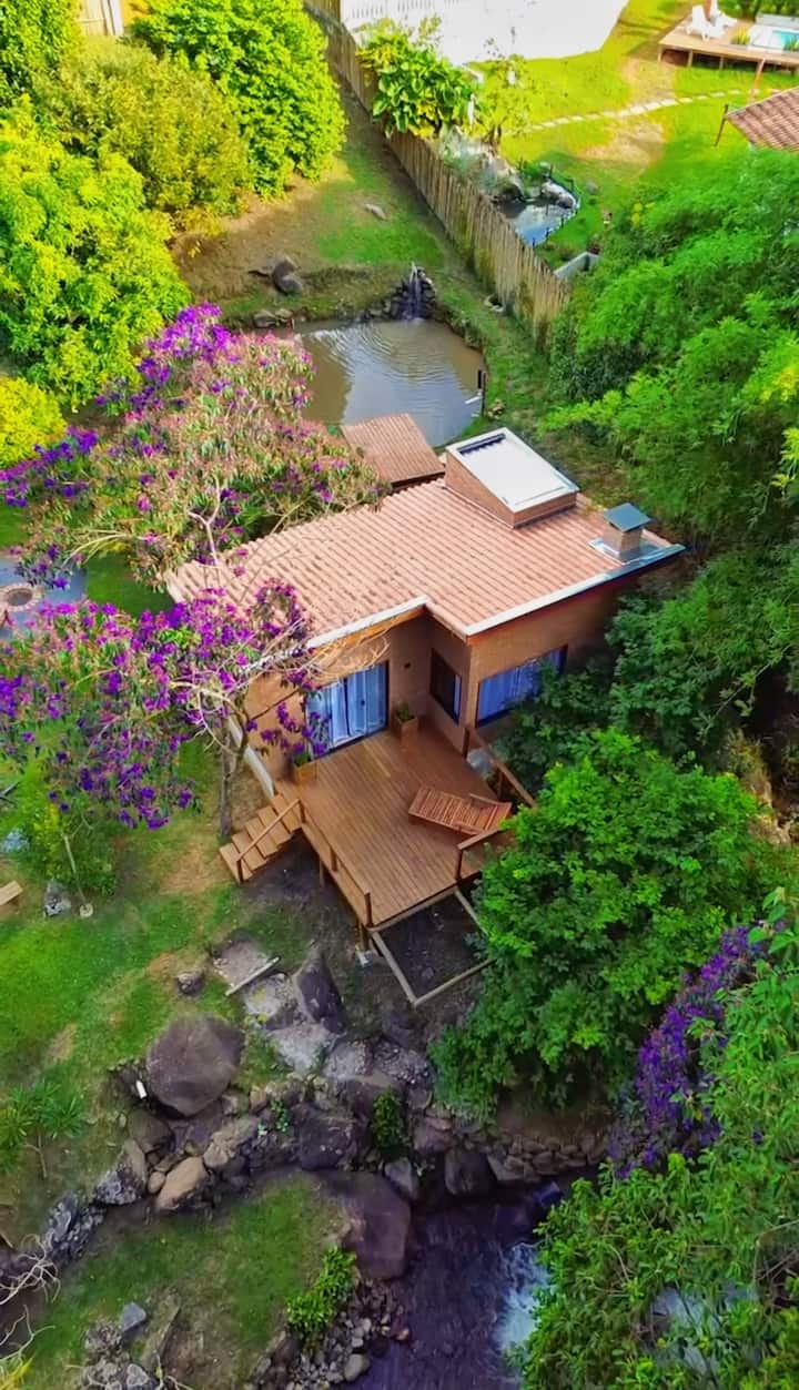 Cabana  Com Cachoeira, Mata, E Lago - Brazil