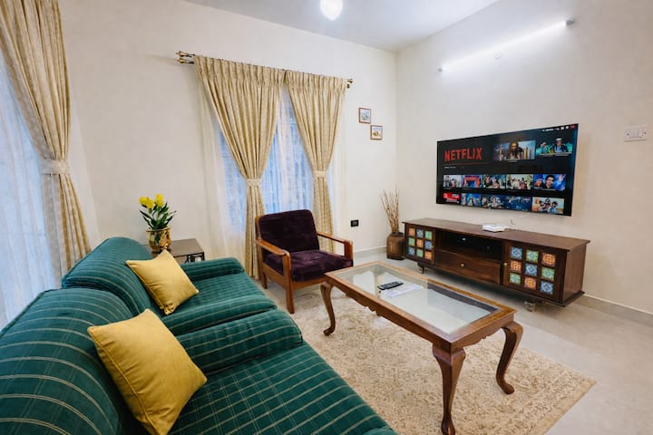 Charming 2bhk Stay Near Botanical Garden - Utakamand