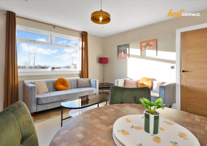 3 Bed Home | 6 Guests | Dunfermline, Fife - Dunfermline