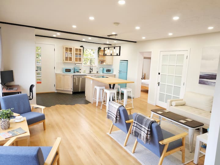 Cove Haus: An Ocean View Cottage, Guest Suite - Nova Scotia