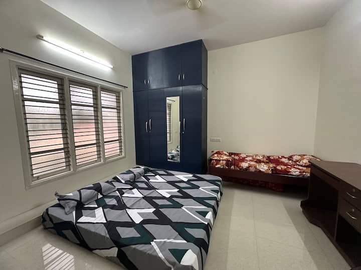 Cozy 1rk Stay - Compact Comfort Home Stay - Bangalore