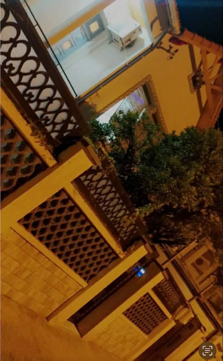 Appartement Sûr Et Confortable à Saint-cloud - Annaba