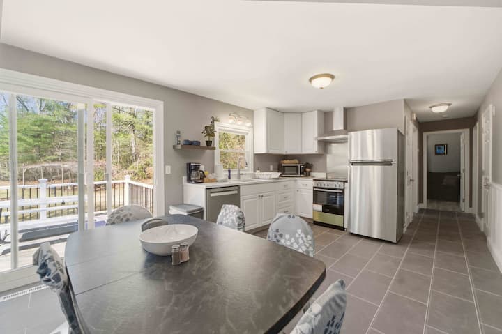 113 Brigantine Dr - Falmouth, MA