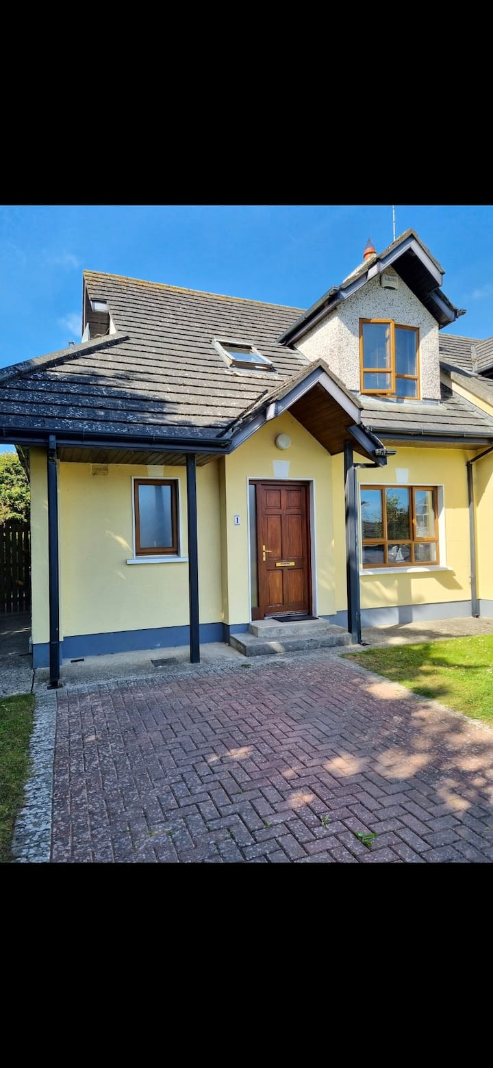 Cozy Seaside Home - Rosslare Harbour