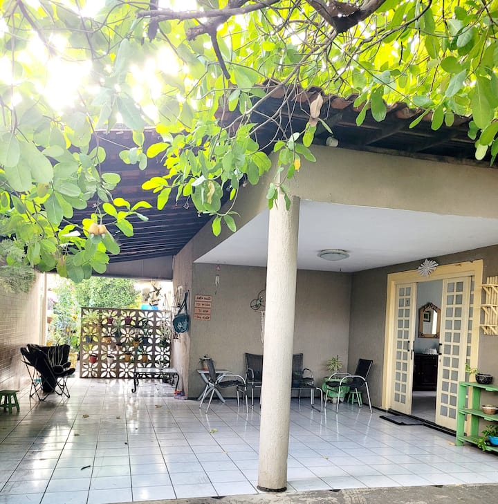 Casa Com 4 Quartos, 3 Suítes Bairro Morada Do Sol - Teresina