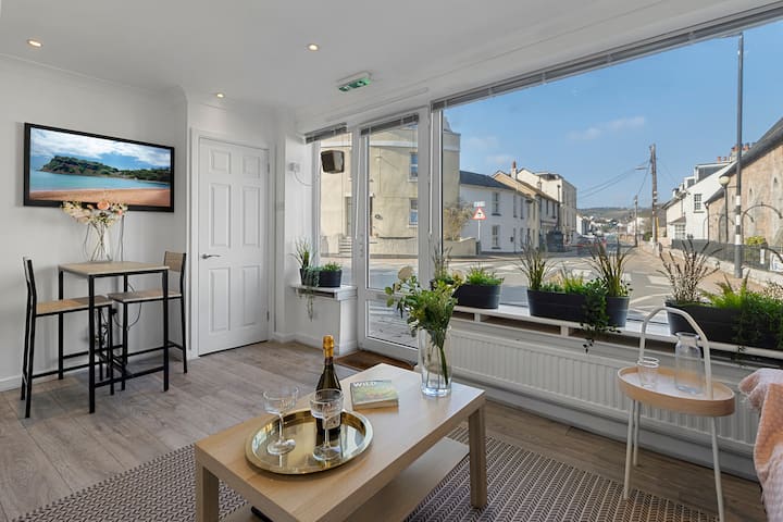 Shaldon Bridge Retreat: Coastal Walks & Beach - Teignmouth