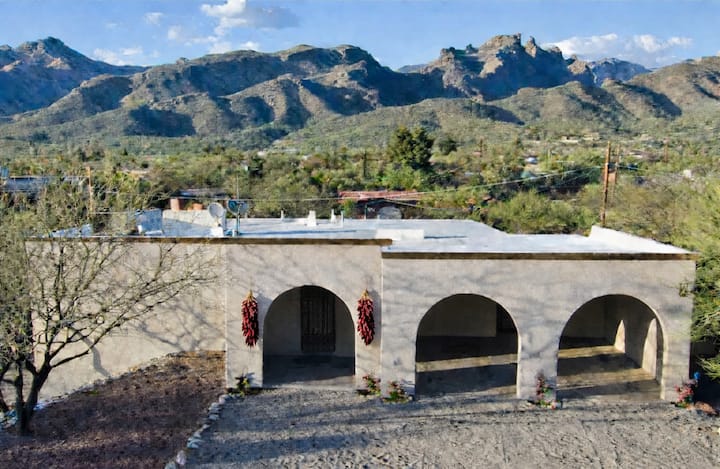 Tucson Foothills • Stunning Mountain Views - Tucson, AZ
