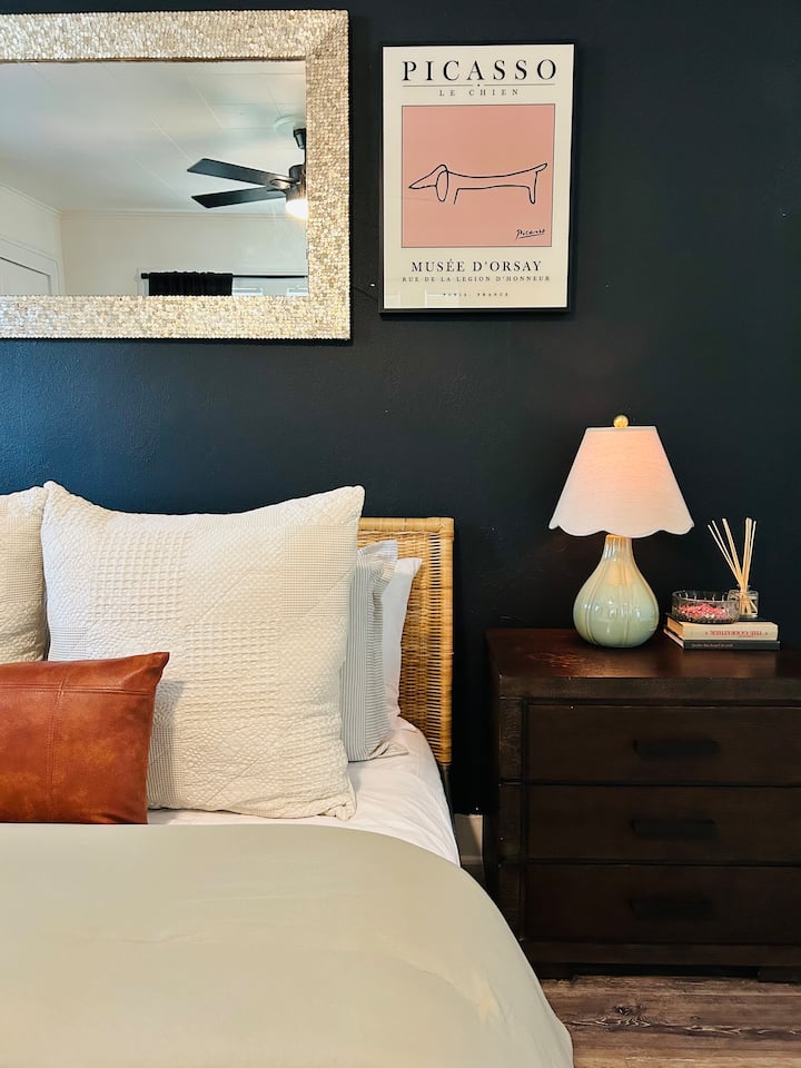 3 Min. To Dickies Arena! Adorable 1bed/1bath Apt! - North Side - Fort Worth