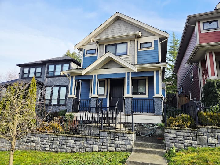 Quiet 2-bedroom Garden Suite - Surrey