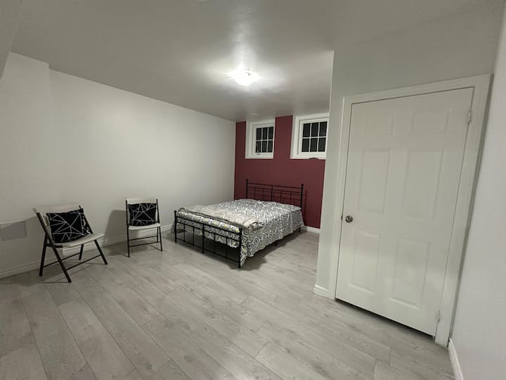 3c. Private Room - Peaceful And Quite - Brampton