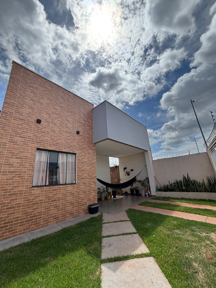 Casa Em Localização Tranquila E Familiar - Santarém