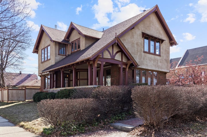 Huge Historic House Centrally Located In Milwaukee - 米爾瓦基