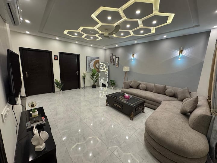 Luxury 2bhk In Dha 8 Near Air Port| Phase 6 Raya - Lahore