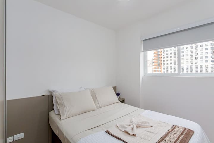 Studio Central C/ Garagem, 400 M Do Teatro Guaíra - Curitiba