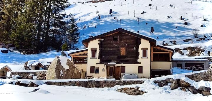 Grand Chalet Alpin · 4 Chambres · Jusqu’à 11 Pers - Martigny